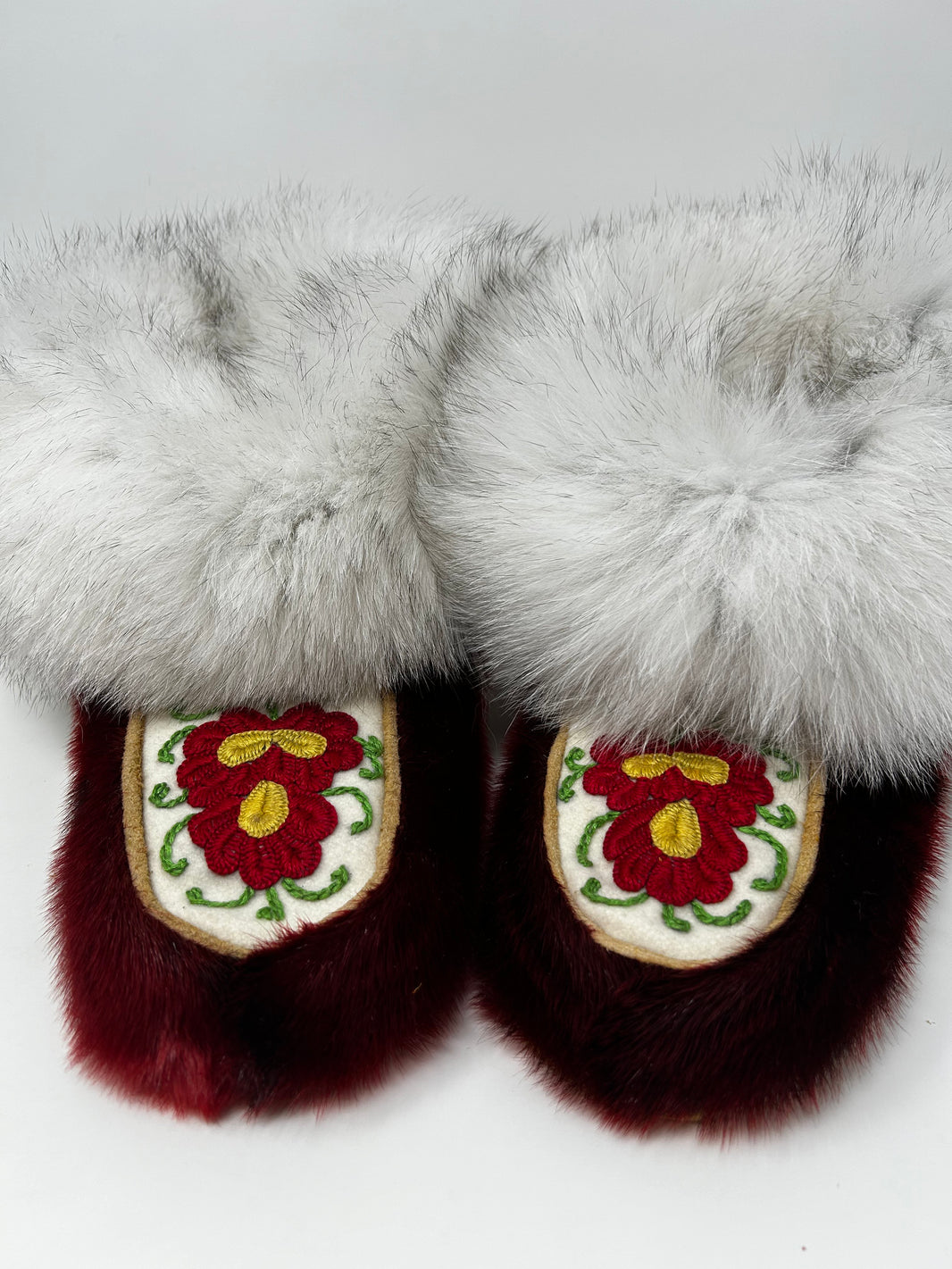 Hats, Mitts & Slippers – Inuvialuit Craft Shop